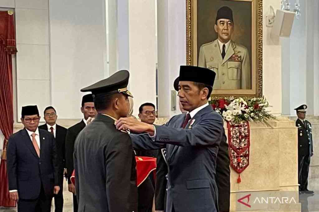 Presiden Jokowi: Jenderal Agus Subianto Sudah Memenuhi Syarat Jadi ... Presiden Jokowi: Jenderal Agus Subianto Sudah Memenuhi Syarat Jadi ...