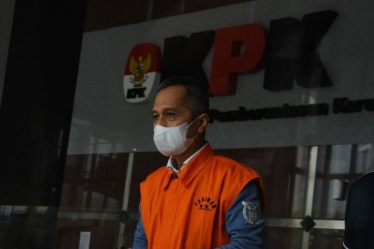 KPK Temukan Dokumen SNMPTN hingga Daftar Donatur Kasus Suap Rektor ... KPK Temukan Dokumen SNMPTN hingga Daftar Donatur Kasus Suap Rektor ...